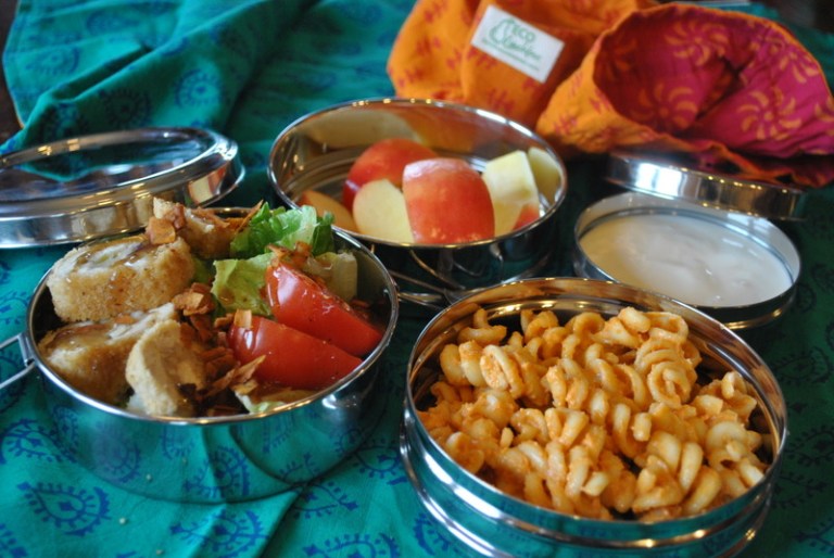 Eco Lunch Boxes. Tri-Bento Giveaway with Dipper Snack Container! Vedged ...